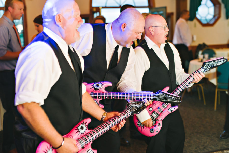 DJ Service, Photo Booths & Event Lighting - DJ4U